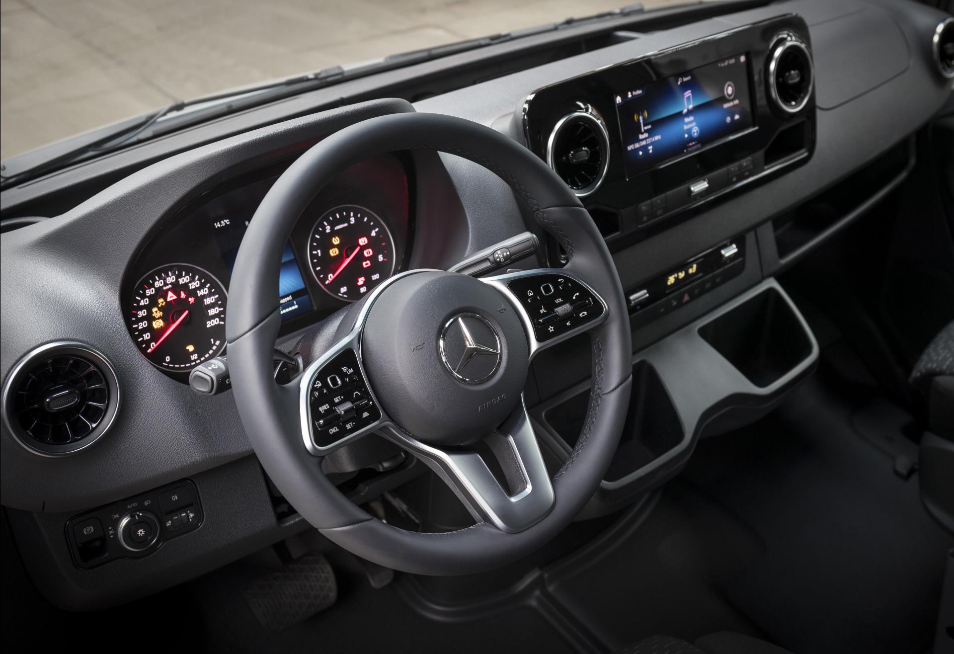A history of cockpits at Mercedes-Benz vans