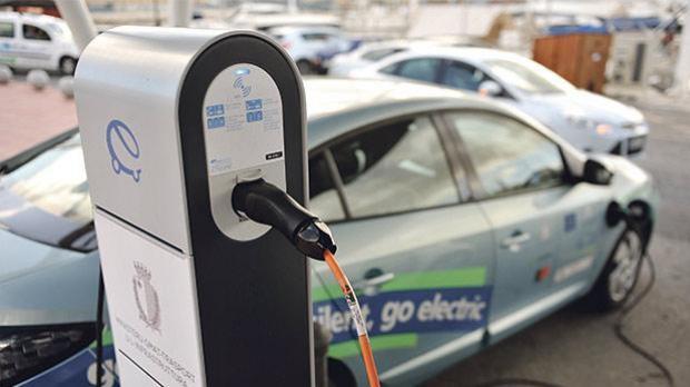 Automakers denounce 'unrealistic' EU emissions targets