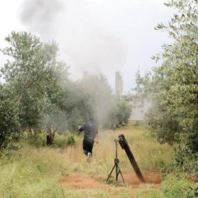 Syrian Sunnis flee coastal town