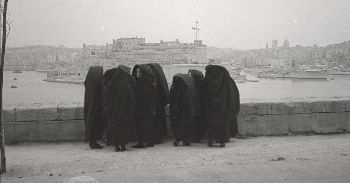 The priceless post-war photos that reveal an unseen Malta