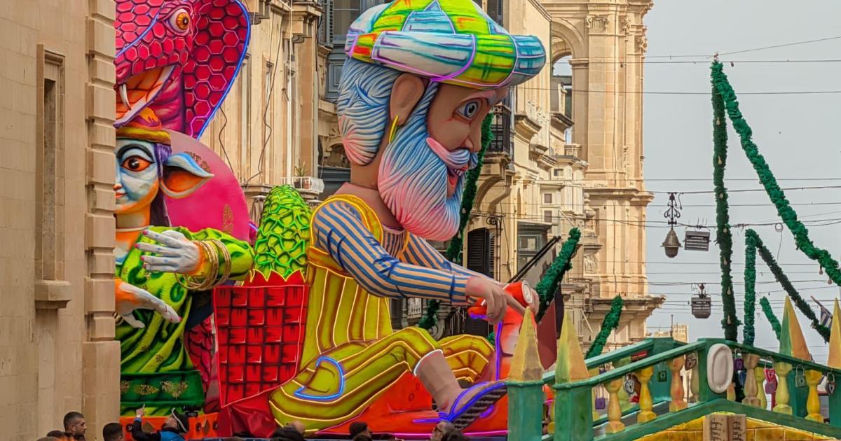 Sunday afternoon Carnival floats cancelled amid strong winds