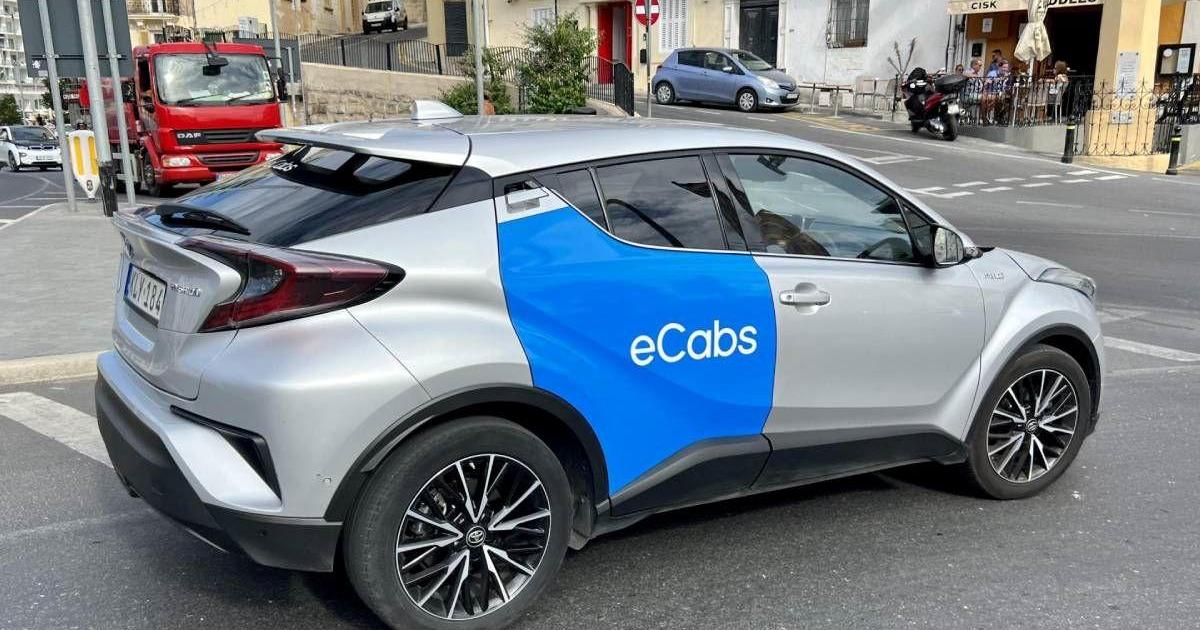 There's a new trend for cabs this Christmas: Pre-booking