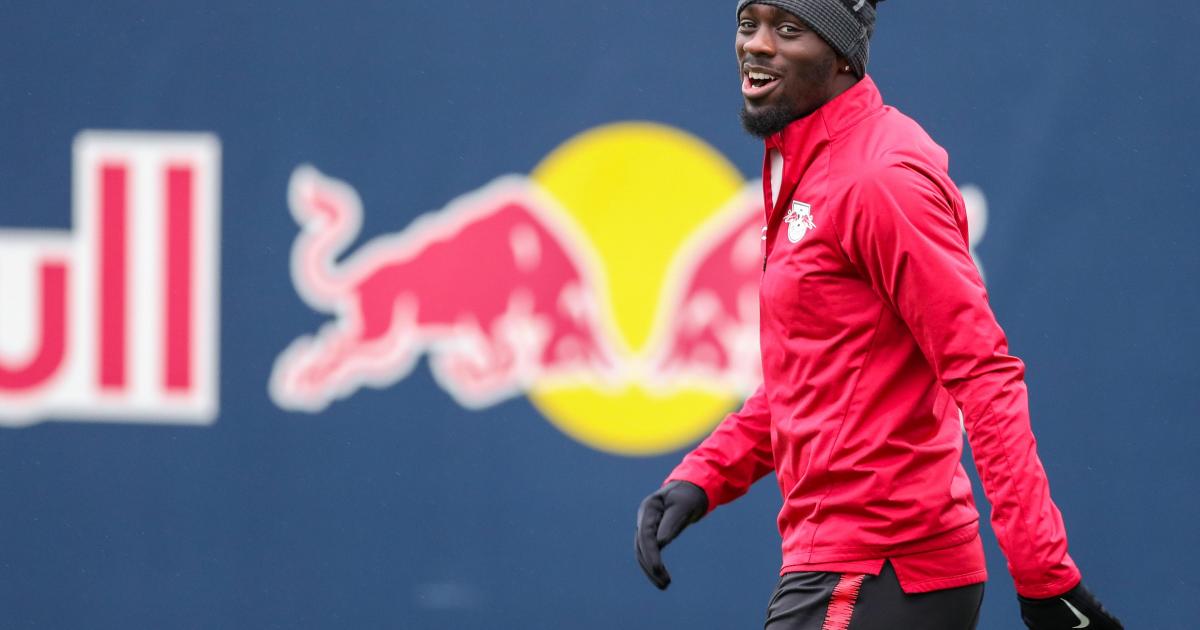 Leeds sign forward Jean-Kevin Augustin to boost promotion push