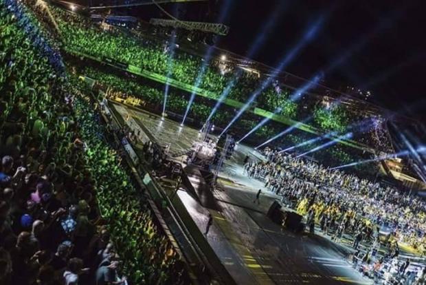 Watch: Ozzy Lino joins world's largest rock band for Rockin' 1000 event