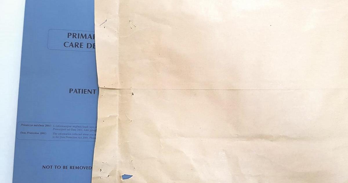 Health centres told to hand patient records in sealed envelopes