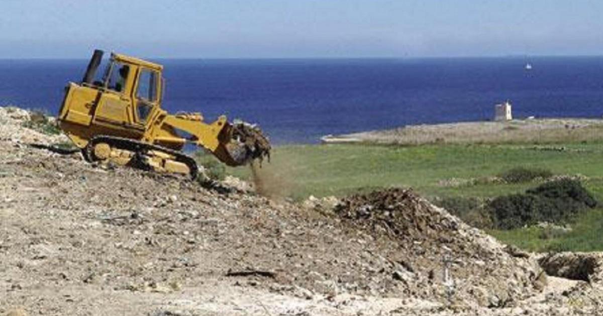Worker injured by waste compactor