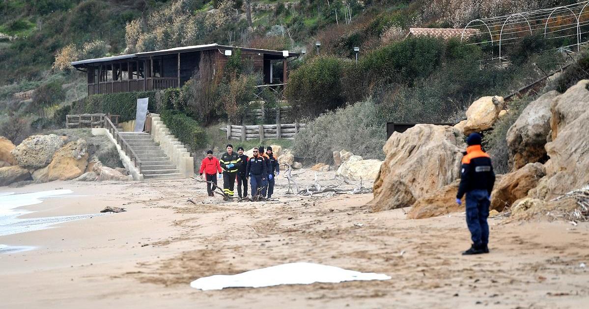 Italy migrants death toll rises to 62 after shipwreck