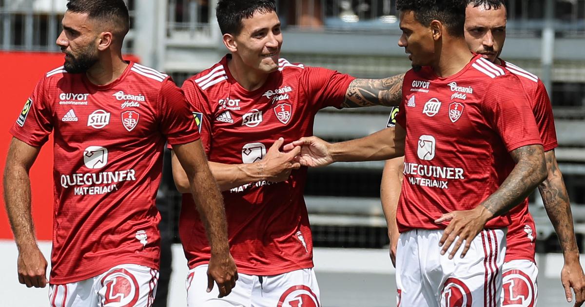 Lens blow two-goal lead in opening Ligue 1 game at Brest