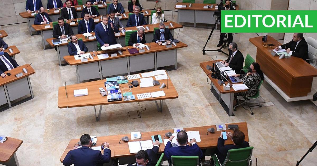 Editorial: Time to amend the constitution