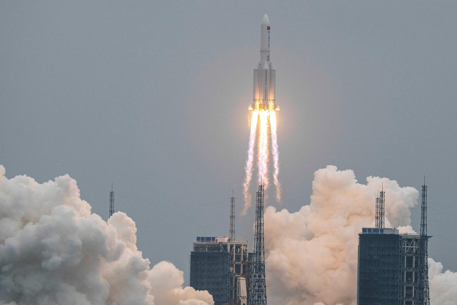 China ready to launch first crew to new space station