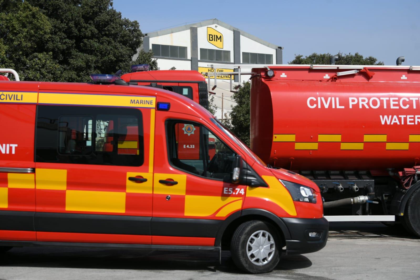 Watch: 'Major' fire in two Ħal Far factories extinguished after 16 hours