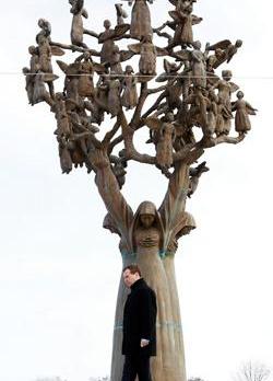 Beslan monument