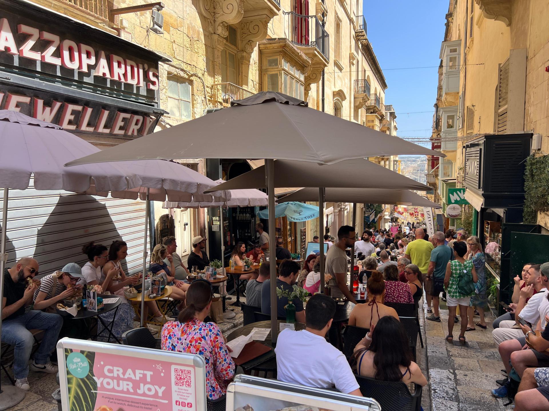 Café plans for a disused shop in Valletta spark anger among neighbours