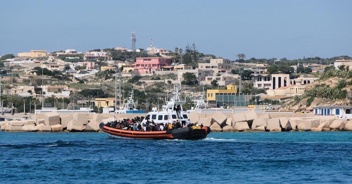 At least 26 migrants dead in shipwreck off Italy's Lampedusa