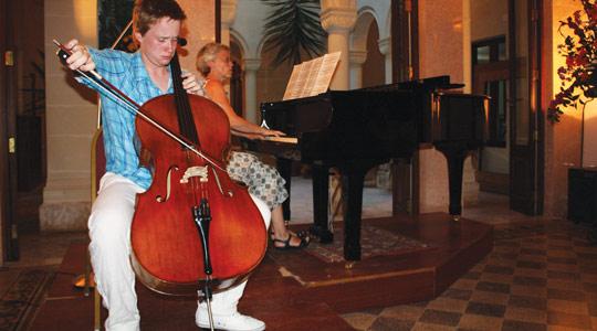 Norwegian cellist