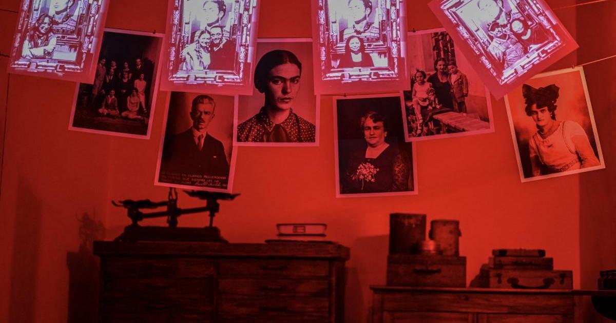 New museum examines family life of Frida Kahlo