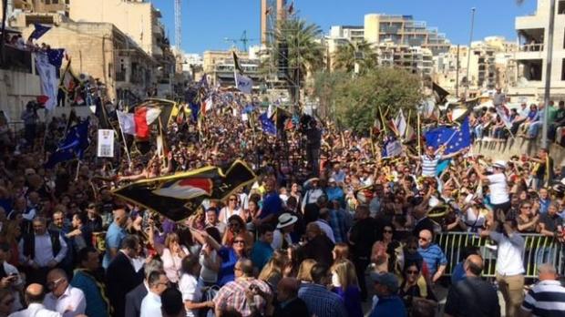 Watch: 'Save Malta from Joseph Muscat', Busuttil tells thousands