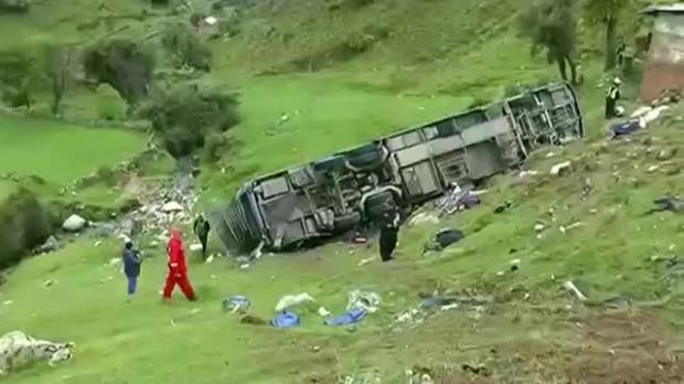 Bus crash kills at least 24 in Peru