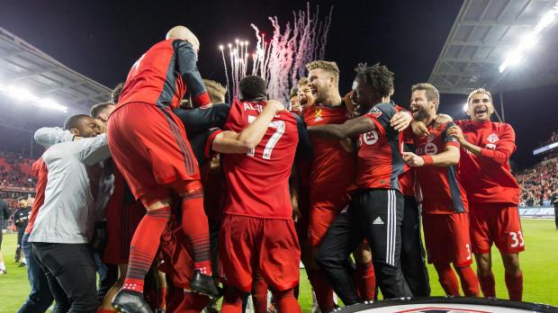 Watch: Toronto FC clinch MLS Supporters' Shield with win