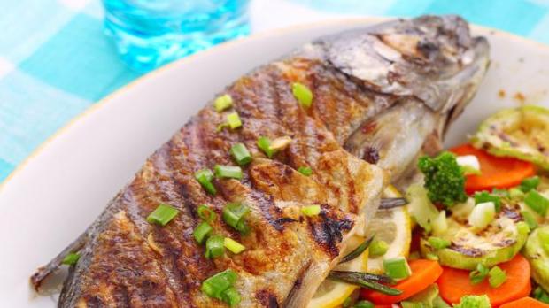 Eating oily fish ‘can mend heart’