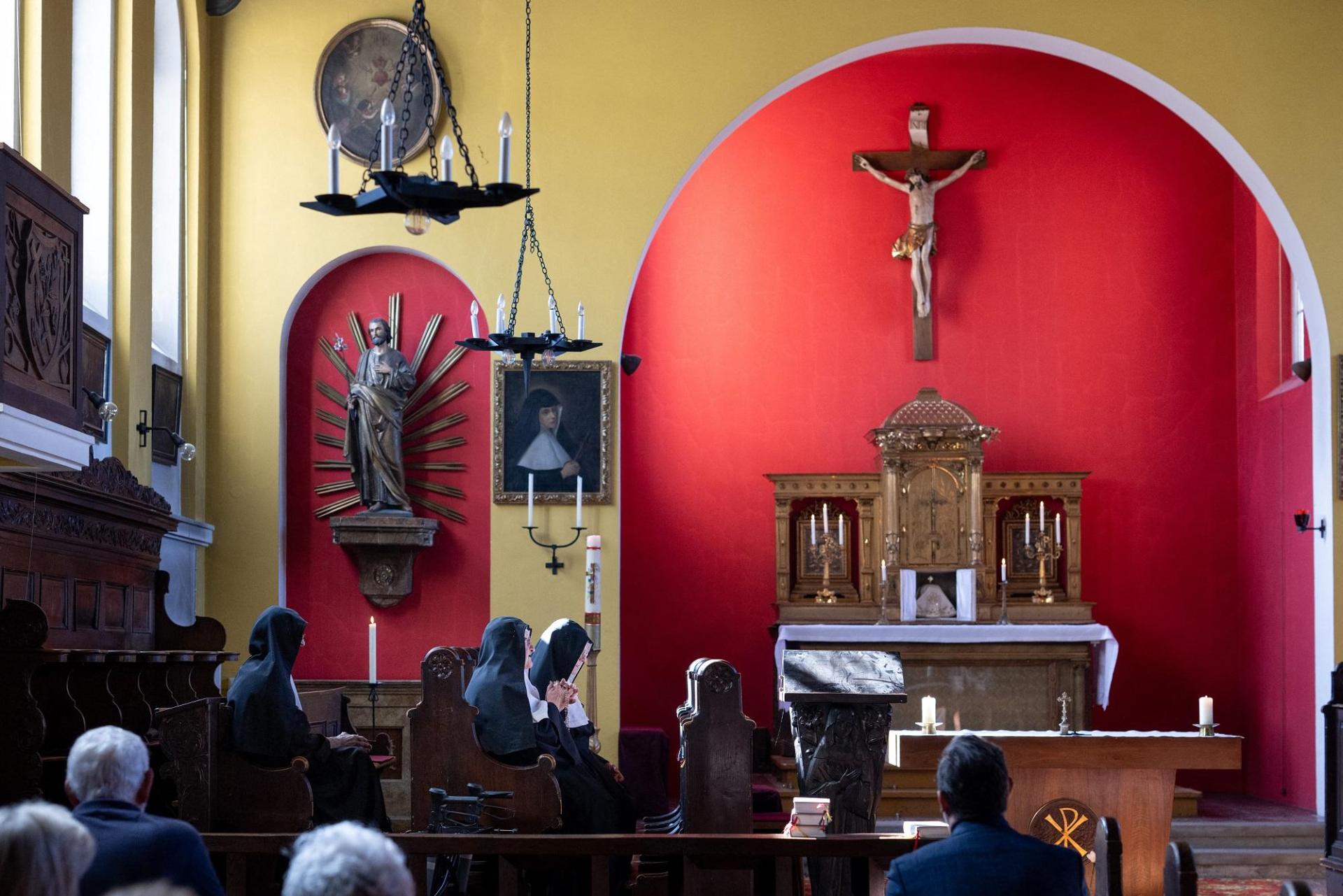 ‘We are finally back home’: rebel octogenarian nuns reclaim Austrian ...