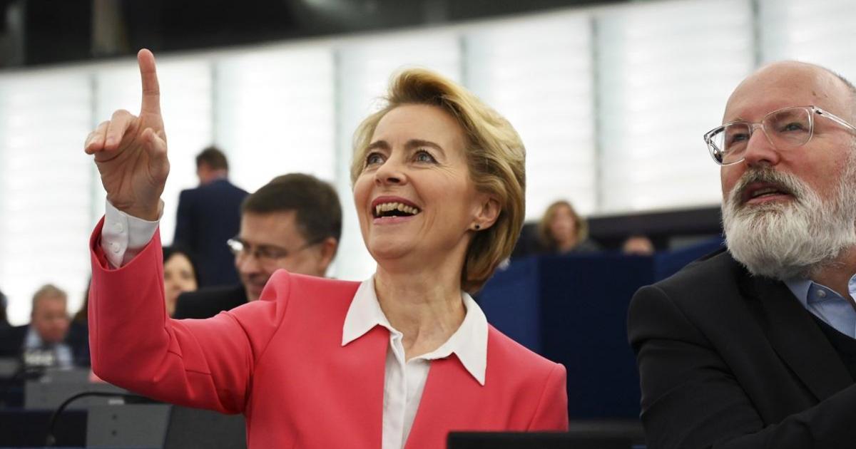 New European Commission takes office on Sunday after winning EP approval