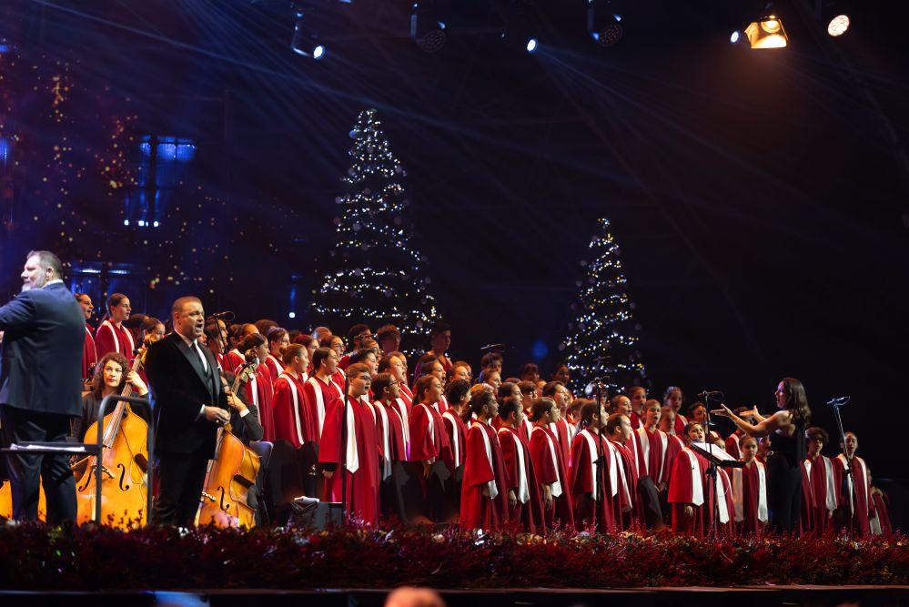 Joseph Calleja and Marco Mengoni rain Christmas magic on Malta