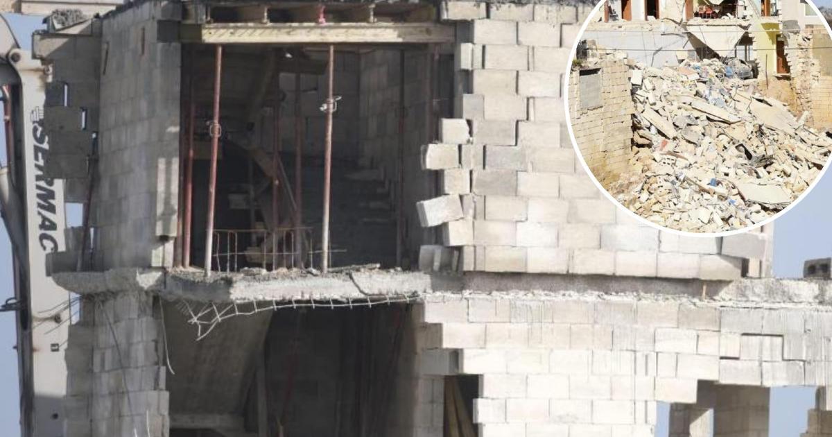 Editorial: The house that crashed down