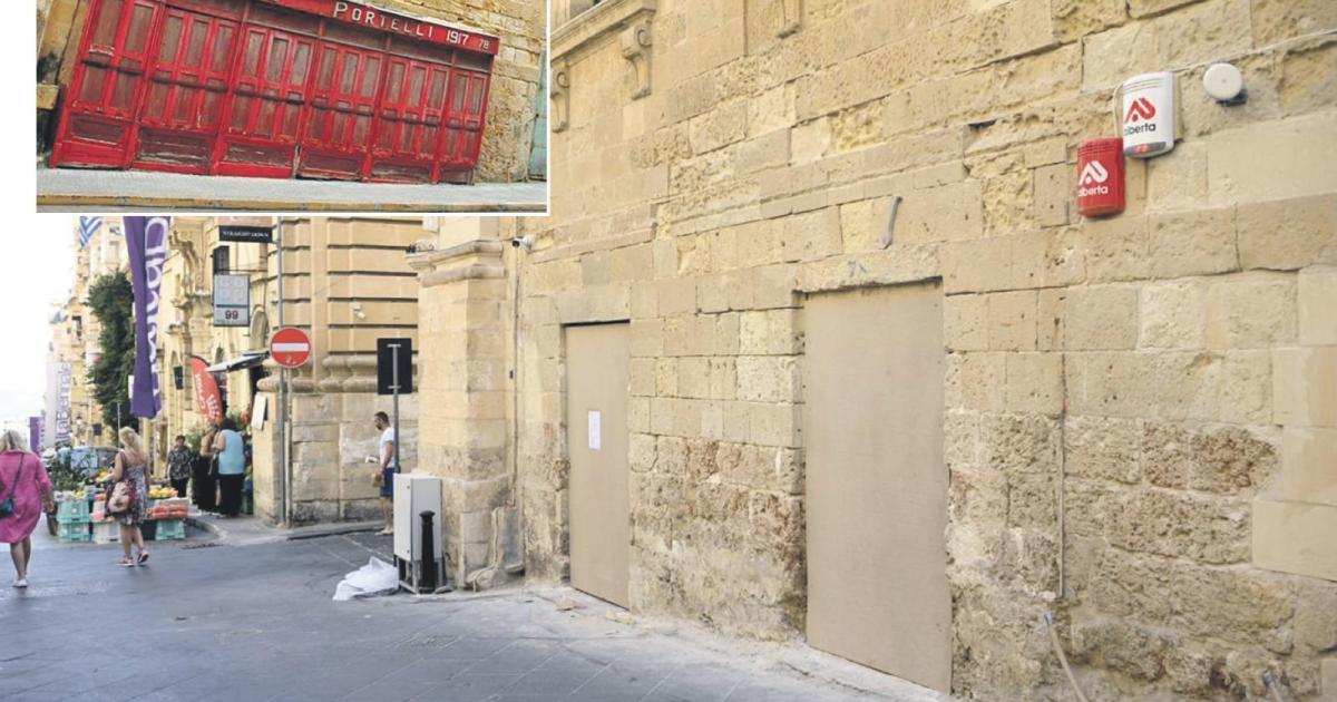 The curious case of the missing Valletta façade