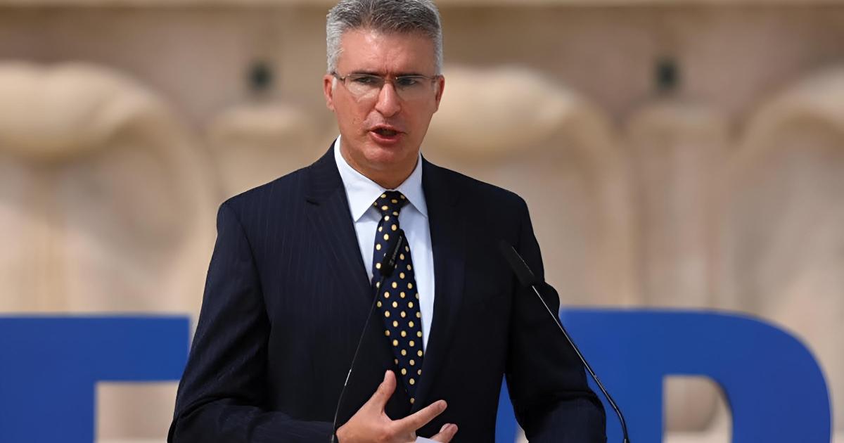 Robert Abela to propose Carmelo Abela as Speaker of the House