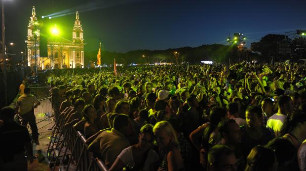 Updated - Record crowd for Isle of MTV concert