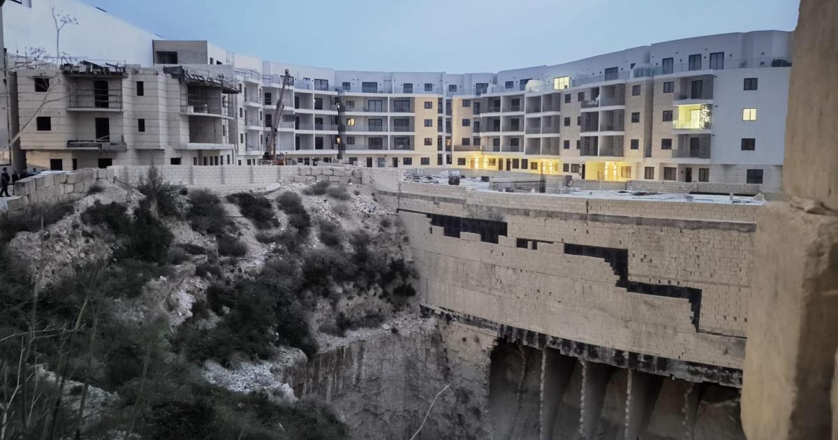 Ten families evacuated amid collapse fears at Naxxar construction site