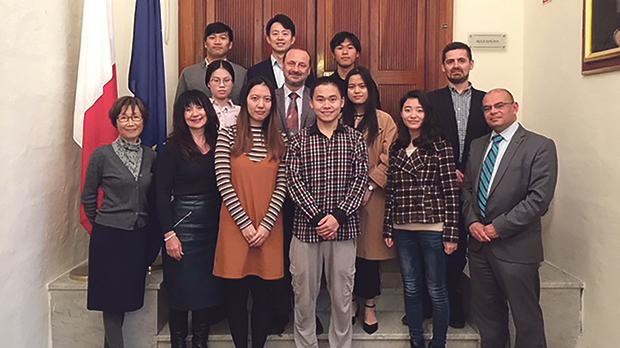 University hosts its Chinese students