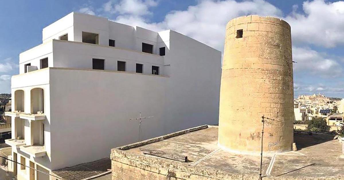 Come, see the living Gozitans! – Revel Barker