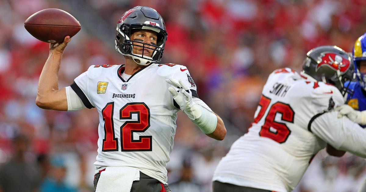 Brady hits another NFL milestone in Bucs win