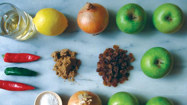 Apple, ginger and cardamom chutney