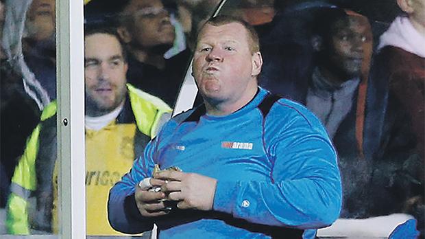 Pie-eating Sutton goalkeeper quits club