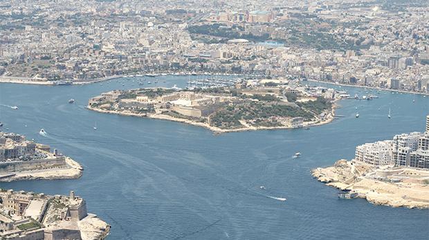 A thousand Manoel Islands…
