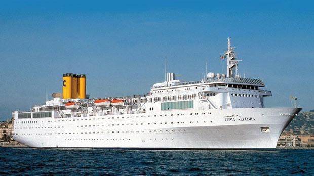 Costa ship adrift off the Seychelles