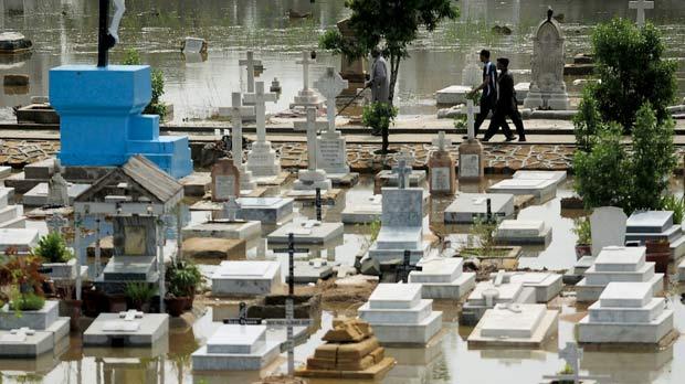 Underwater cemetery